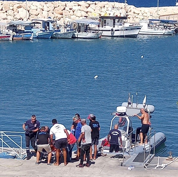 Διάσωση τραυματία στην περιοχή Λουτρά της Αφροδίτης από την Λιμενική ...